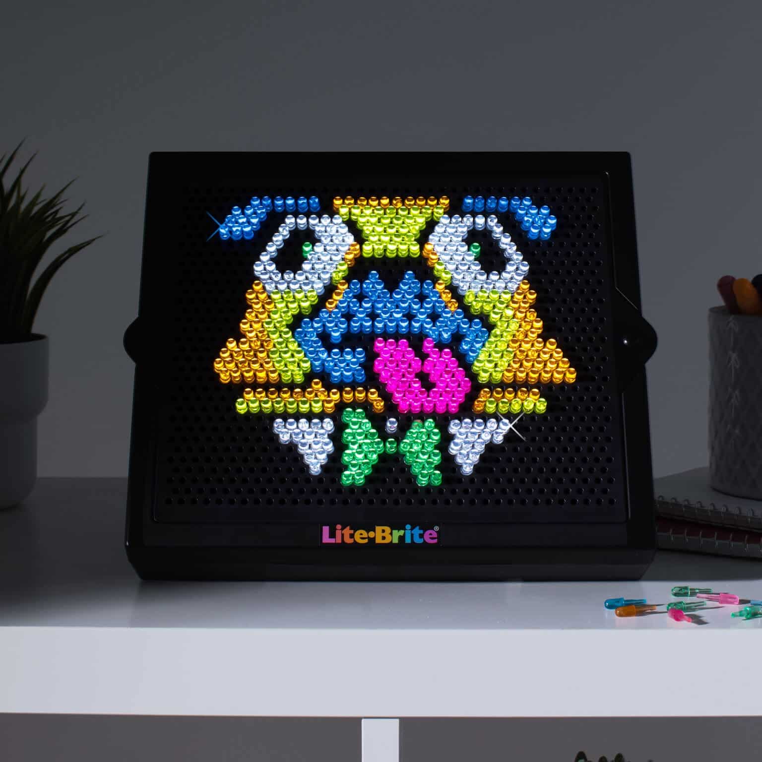 Lite-Brite - Super Bright HD | BasicFun!