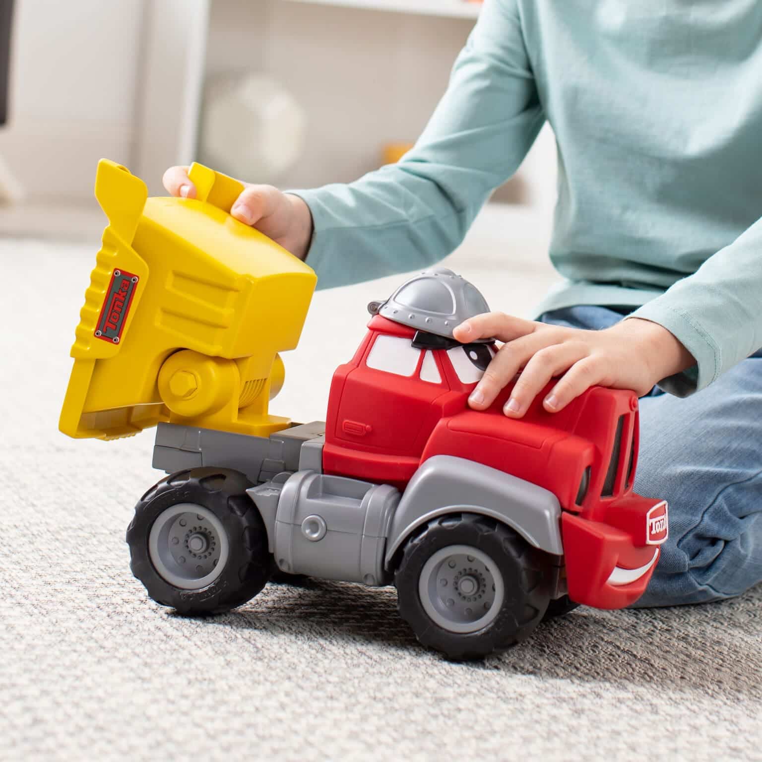 Tonka - Tonka Chuck, My Talking Truck | BasicFun!