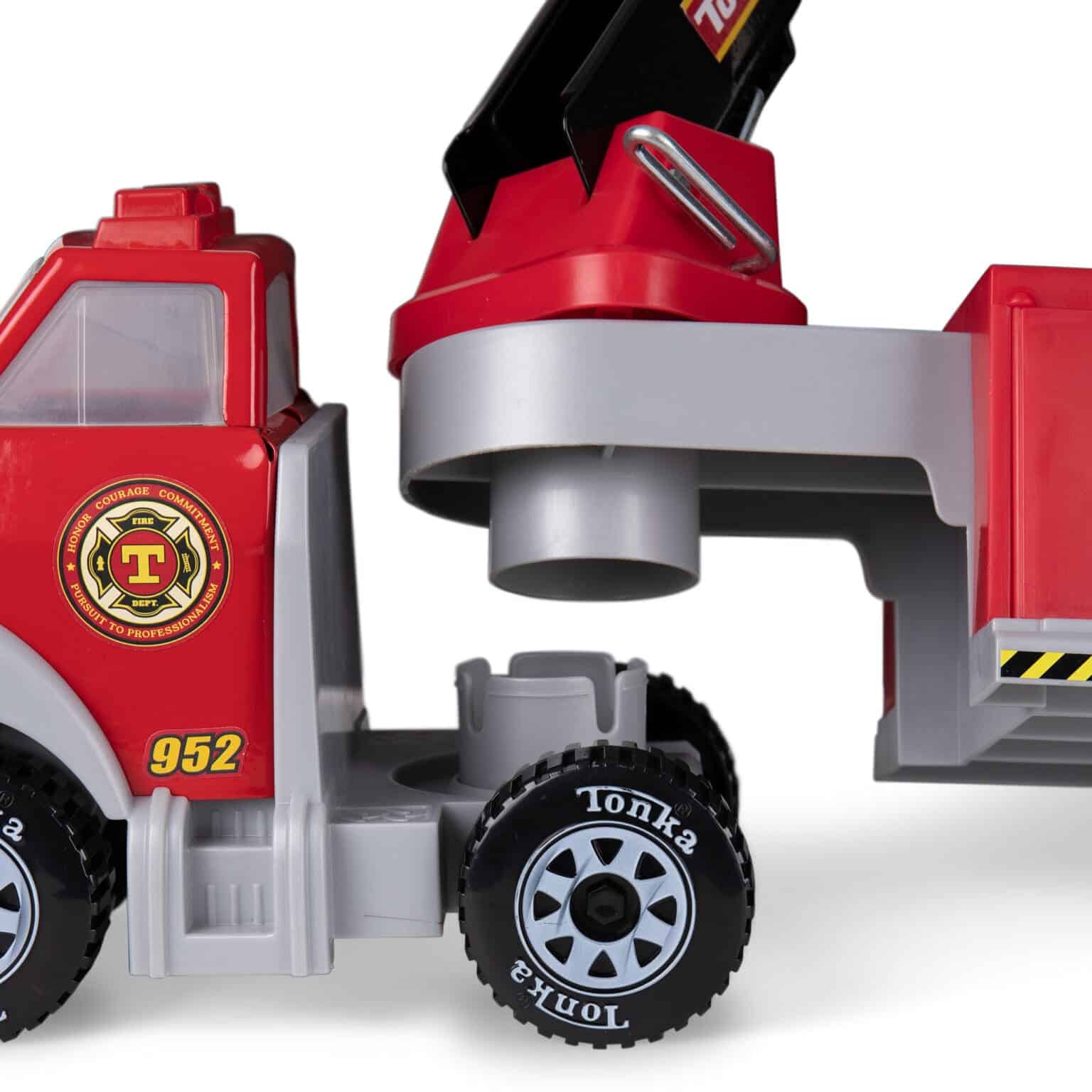 Tonka Steel Classics - Hook N’ Ladder Fire Truck | BasicFun!