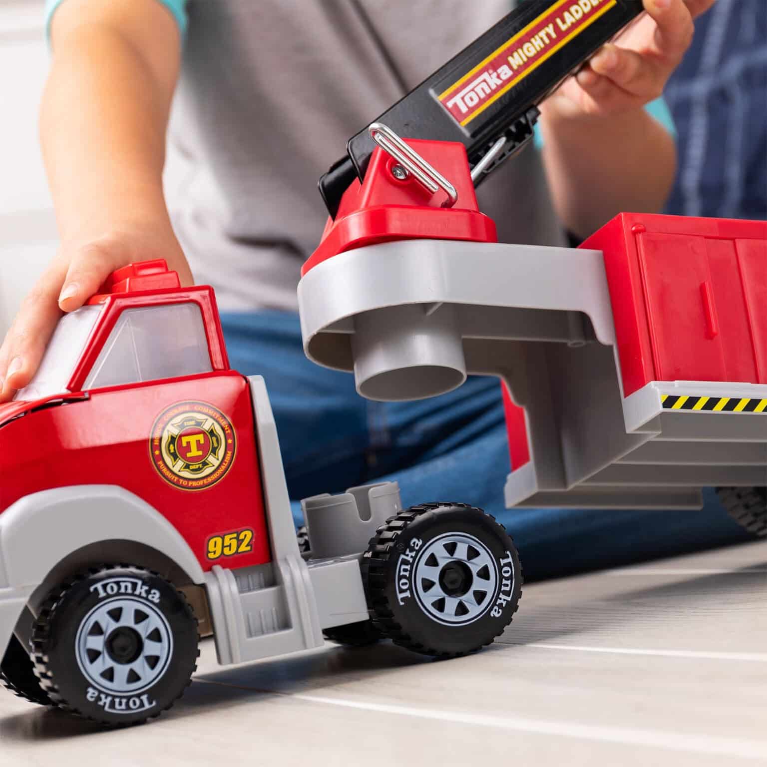 Tonka Steel Classics - Hook N’ Ladder Fire Truck | BasicFun!
